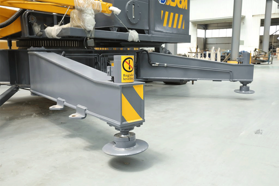 Self Erecting Tower Cranes for High-Rise Projects | XJCM